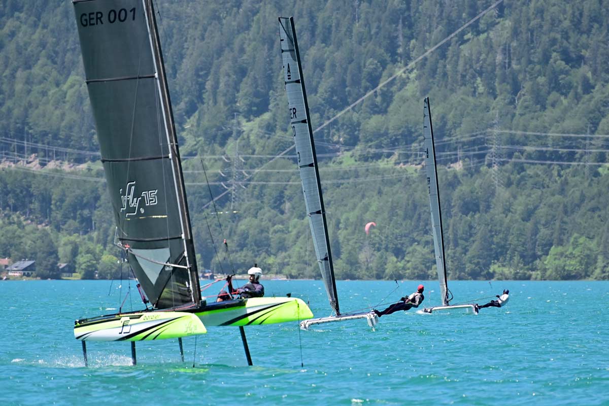 iFLY15 | high performance sailing - foiling catamaran